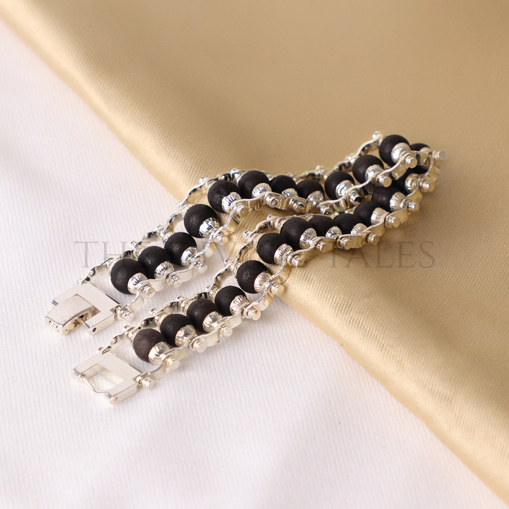 Silver-Plated Karungali Chain Bracelet – The Divine Tales